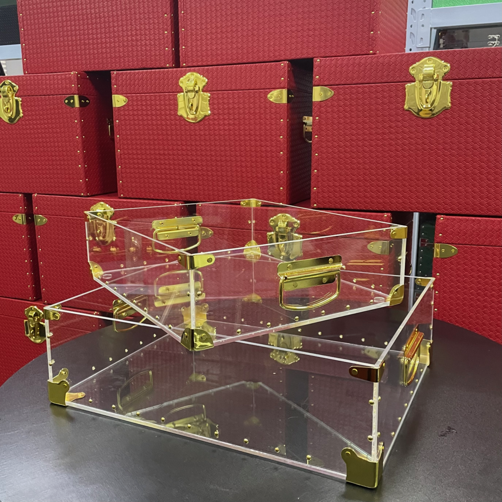 Clear Open Trunk (Gold) - LB Designs